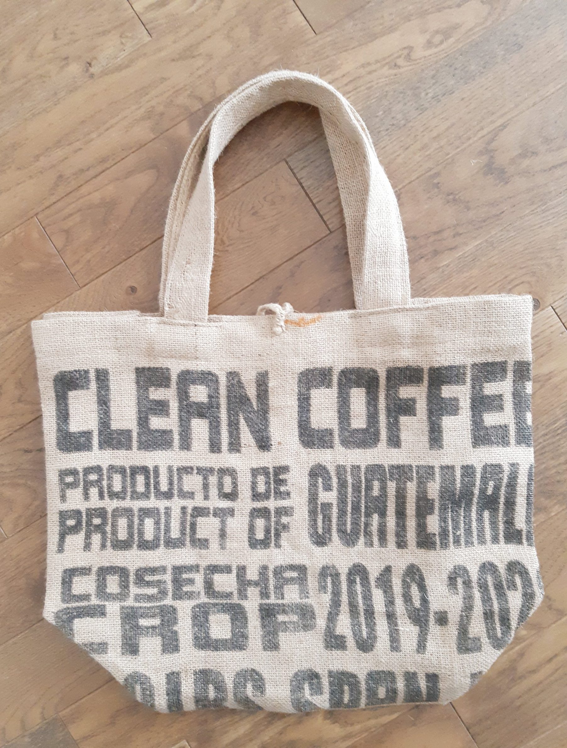 Photos : sacs de café en toile de jute transformés en tote bag, cabas ...