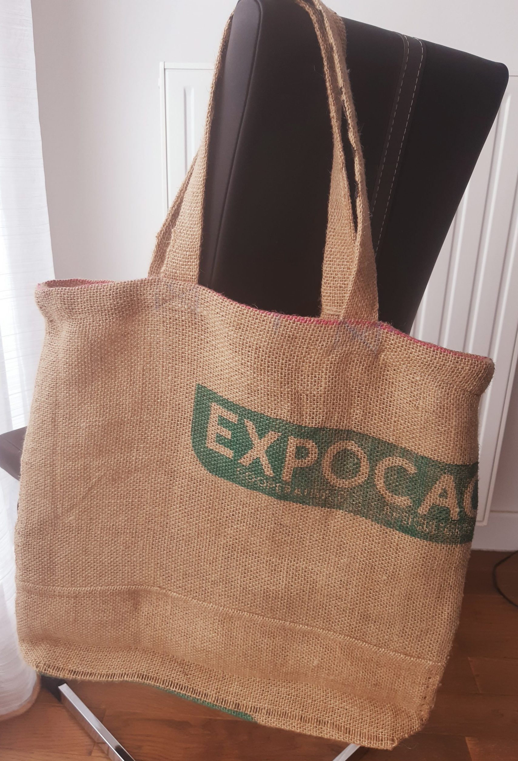 Photos : sacs de café en toile de jute transformés en tote bag, cabas ...